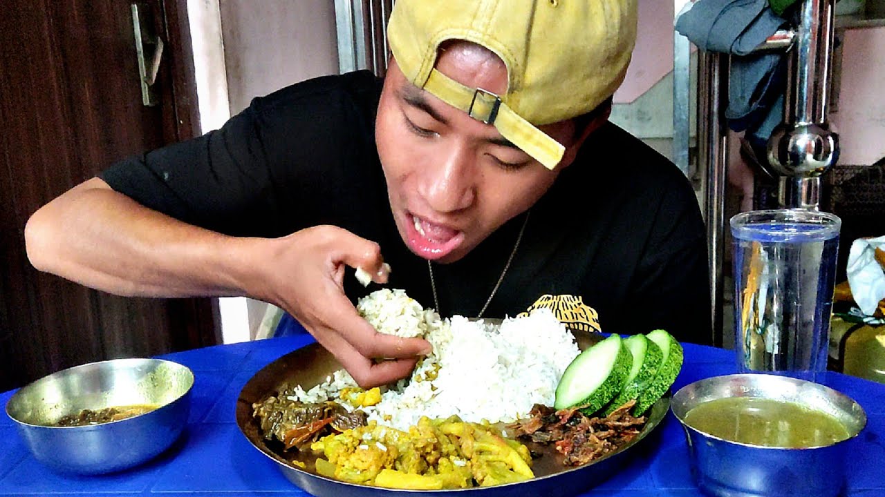 Eating Nepali Rice With Buff Mukbang | Rice With Daal, Buff Soup ...