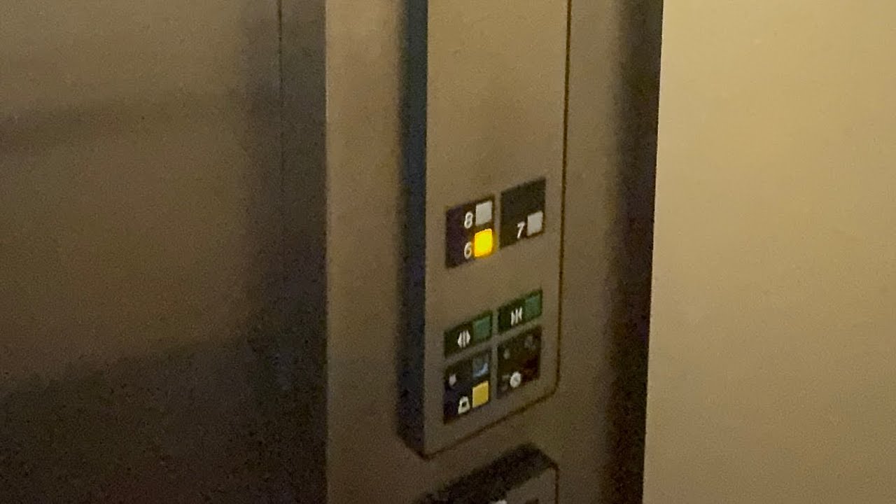 Older Otis Series 1 Hydraulic I Wing Elevator/Lift @ Westin La Paloma ...