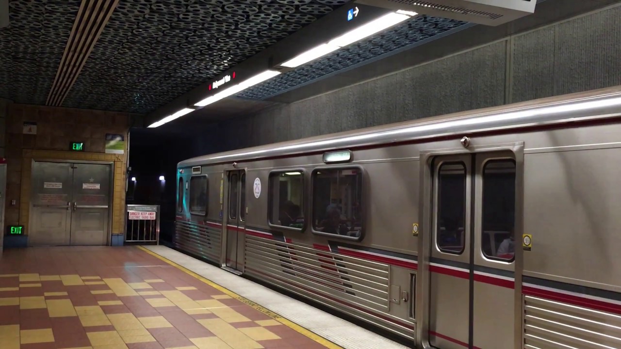 LACMTA Metro Red Line 6 Car Set of 1996-2000 Breda A650's Departing ...
