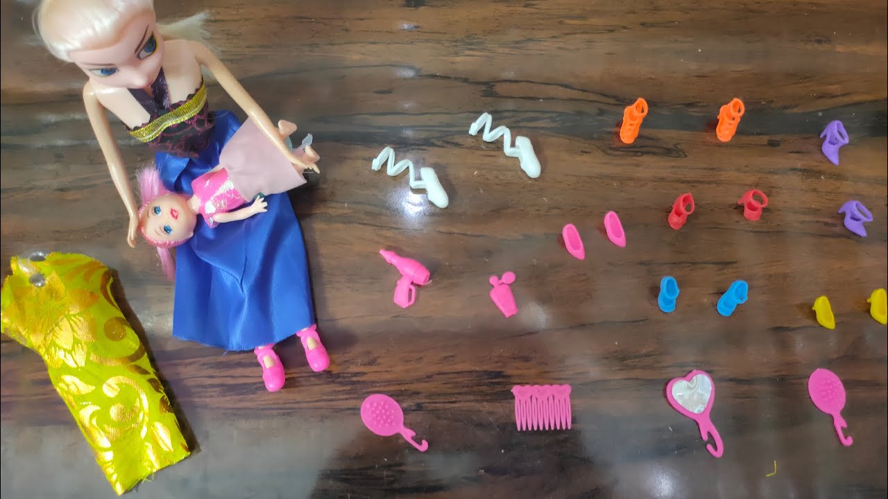 6 minutes satisfying with unboxing hello doll mekeup 💄💋💄👠 set video plz ...