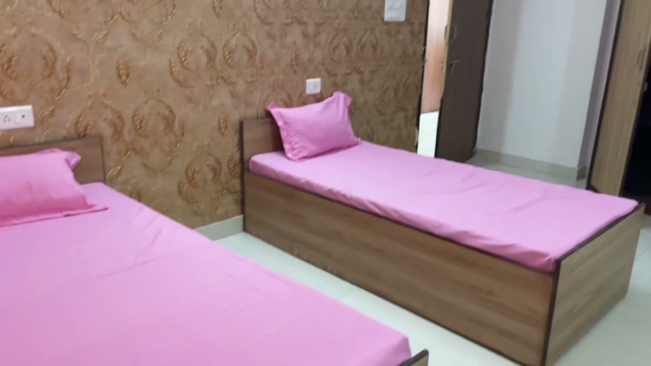 Girls Hostel in Knowledge Park 3 ||Best Girls Hostel Near GL Bajaj ...