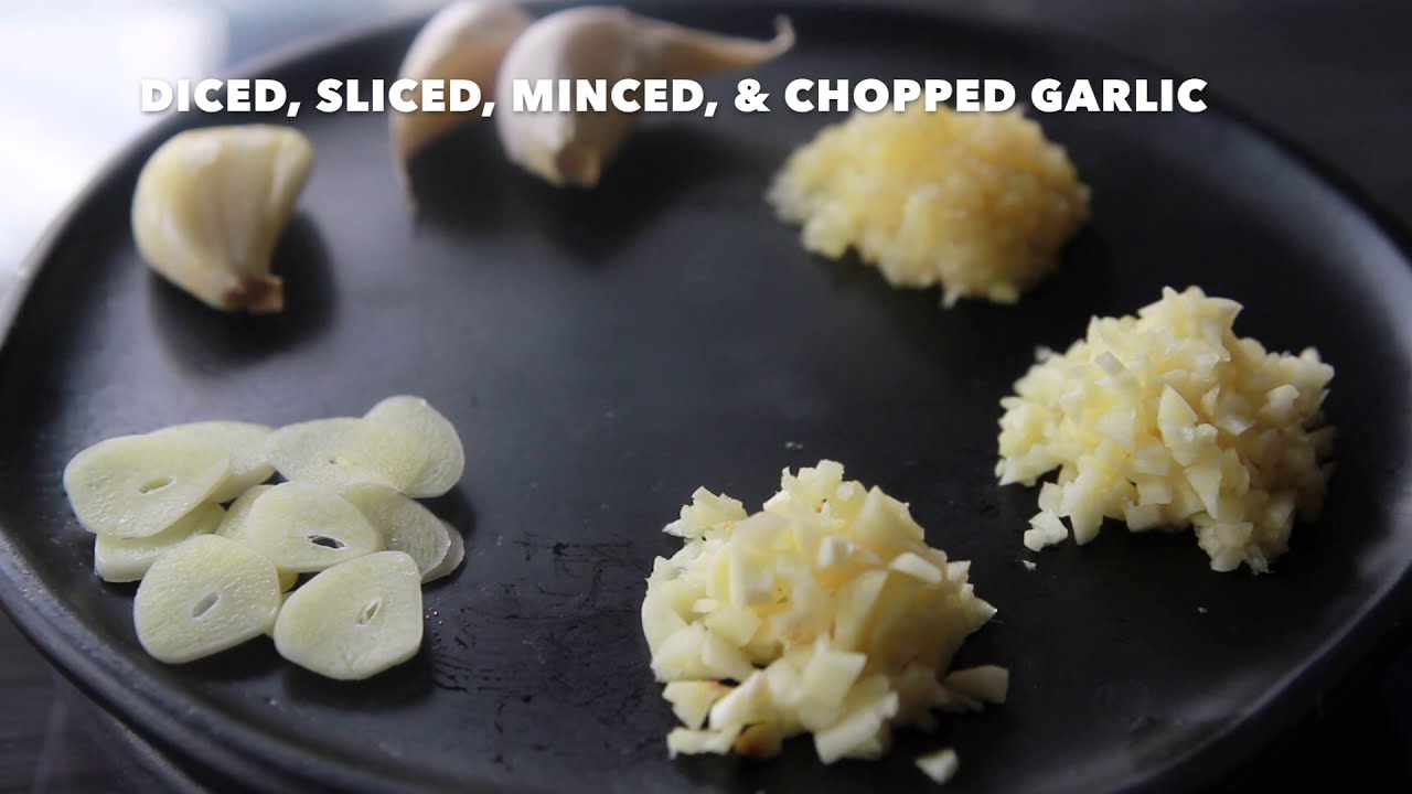 How To Cut Garlic - YouTube