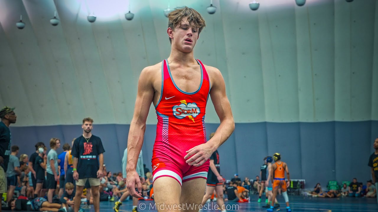 132 – Grant Howard {G} of Solid Tech IN vs. Christien Damewood {R} of ...