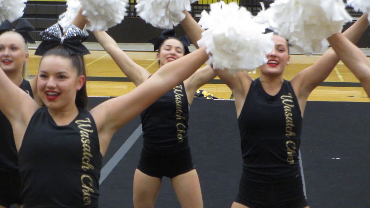 Ella Pom Poms and Flyer Cheer Routine - YouTube