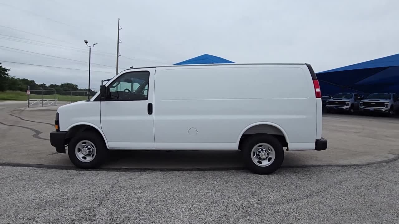 2025 Chevrolet Express_Cargo_Van Decatur, Wichita Falls, Saginaw, Bowie ...