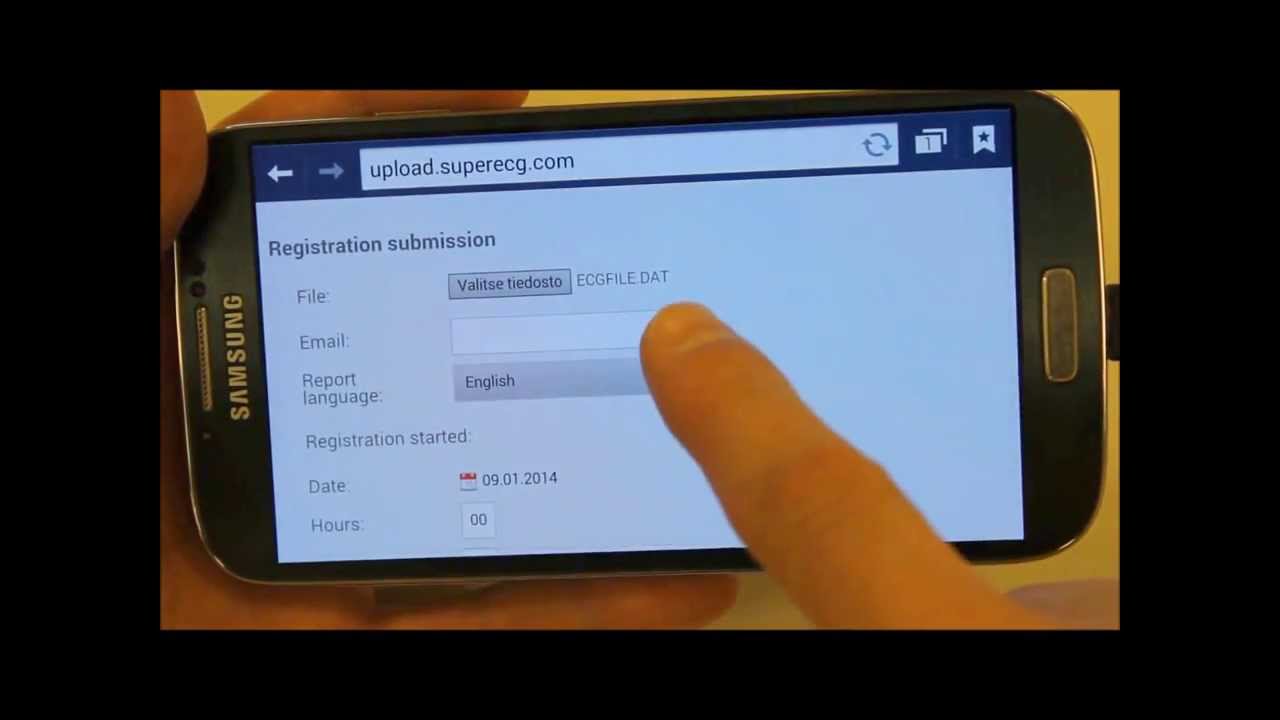 Mobile ECG with HeartBug and Samsung Galaxy S4 - YouTube