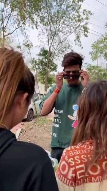moy moy #music #song #newsong #cover 😈😈😈 - YouTube