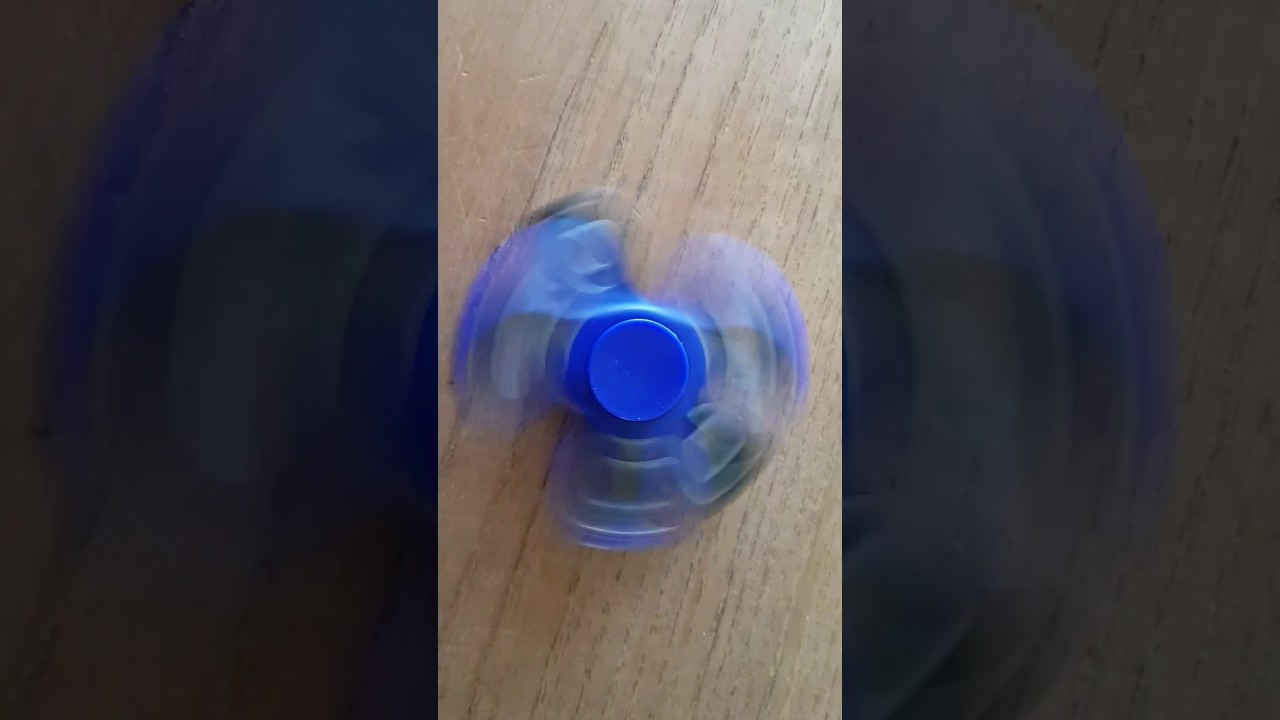 Double Fidget Spinner hypnotic effect - YouTube
