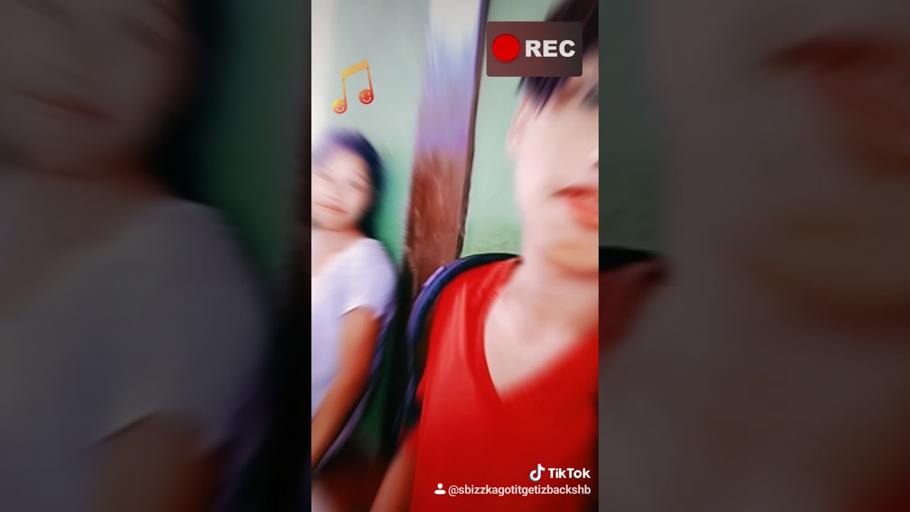 Mukhang taeng basa🤣 - YouTube