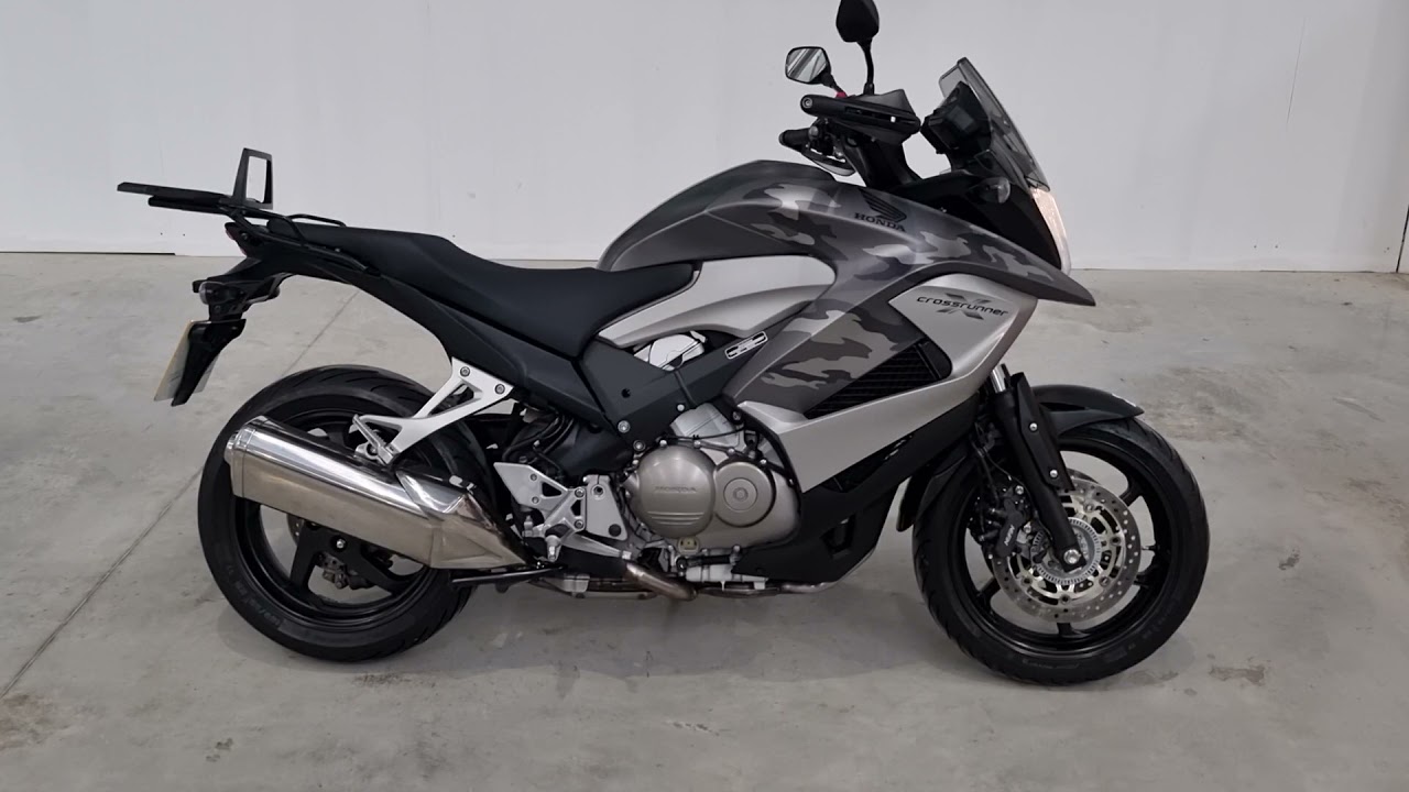 Honda VFR800X Crossrunner 2014 - Completely Motorbikes - YouTube