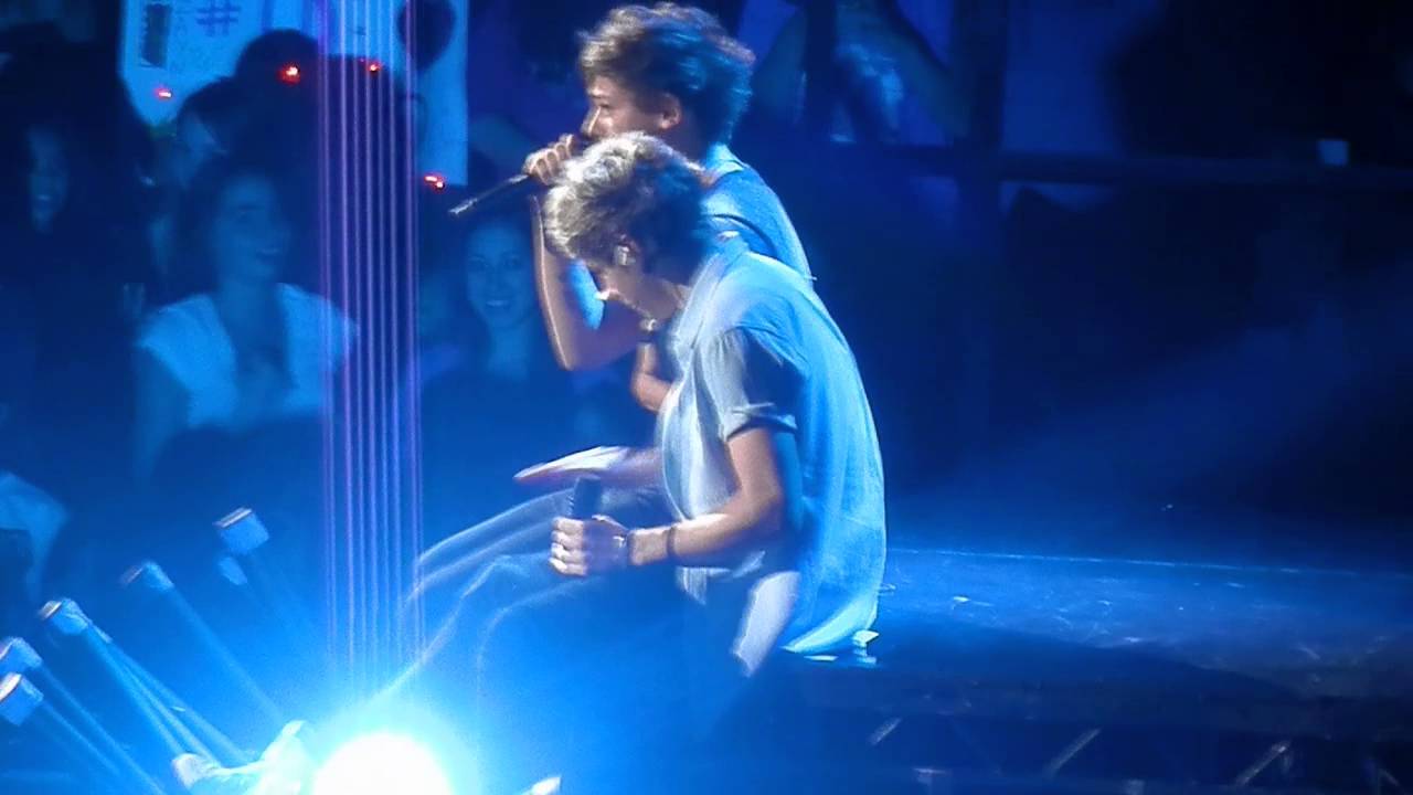 One Direction TMH Tour New Jersey- Over Again - YouTube