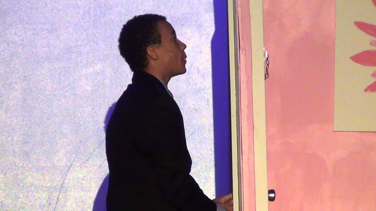 Robby Clater - Emmett Forrest Legally Blonde - YouTube