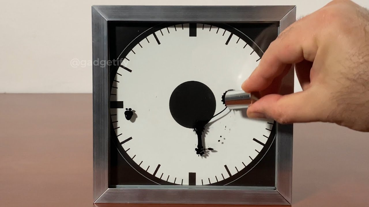 FERROFLUID Magnetic Liquid Clock by MTR Designs -- Gadgetify - YouTube