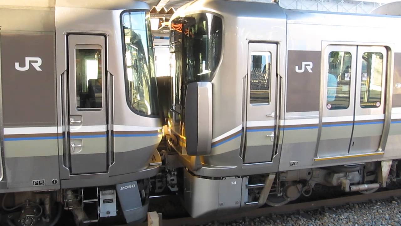JR西日本 221系リニューアル車 K15編成 霜取りパンタ付 草津線 京都行き 225系0番台+223系2000番台 普通 米原行き 膳所駅 ...