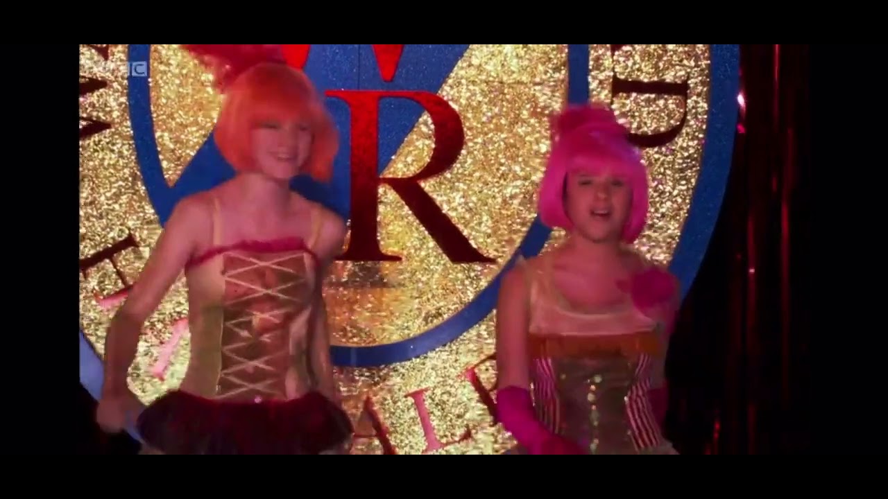 Waterloo road : Sam and Lauren dance in the talent show - YouTube