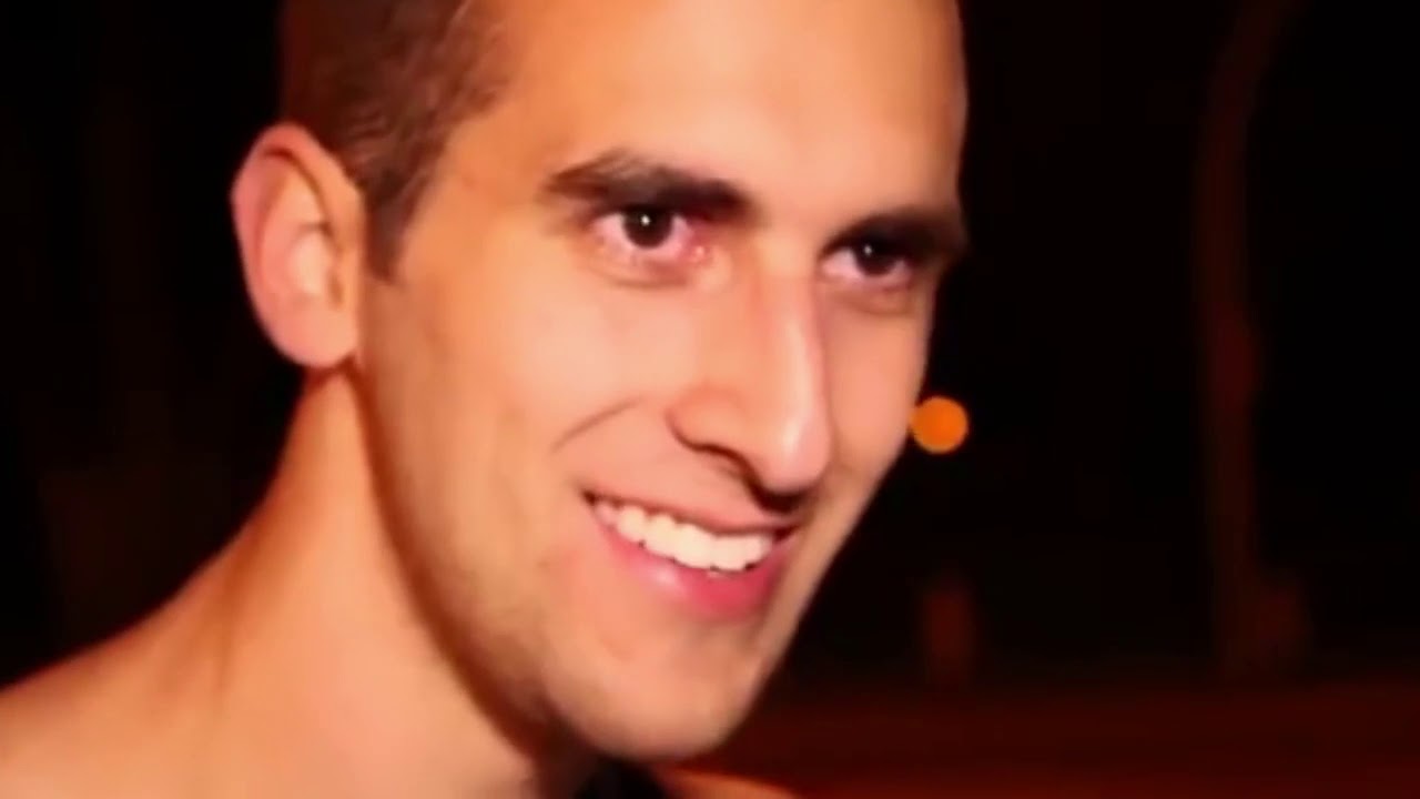 Afrojack - Rock The House (Official Music Video) - YouTube