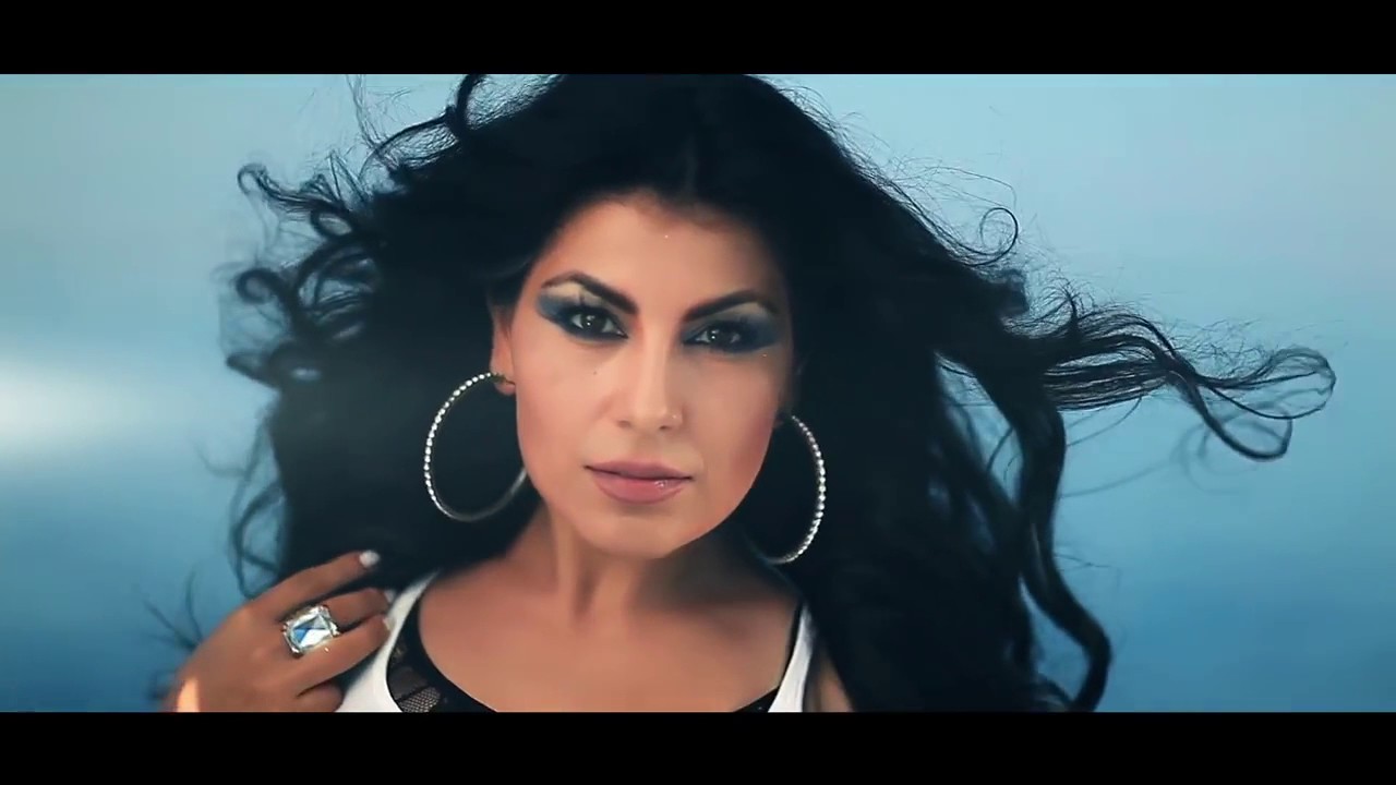 Aryana Sayeed Hairanam Official Video NEW AFGHAN SONG 2012 YouTube ...
