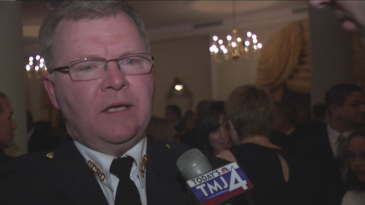 Oak Creek Lt. Brian Murphy announces retirement - YouTube