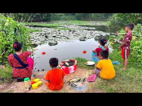 Amazing Fishing Video🎣🎣|| Two Sweet Girl Catching Fish in the Pond Applying His Special Technique