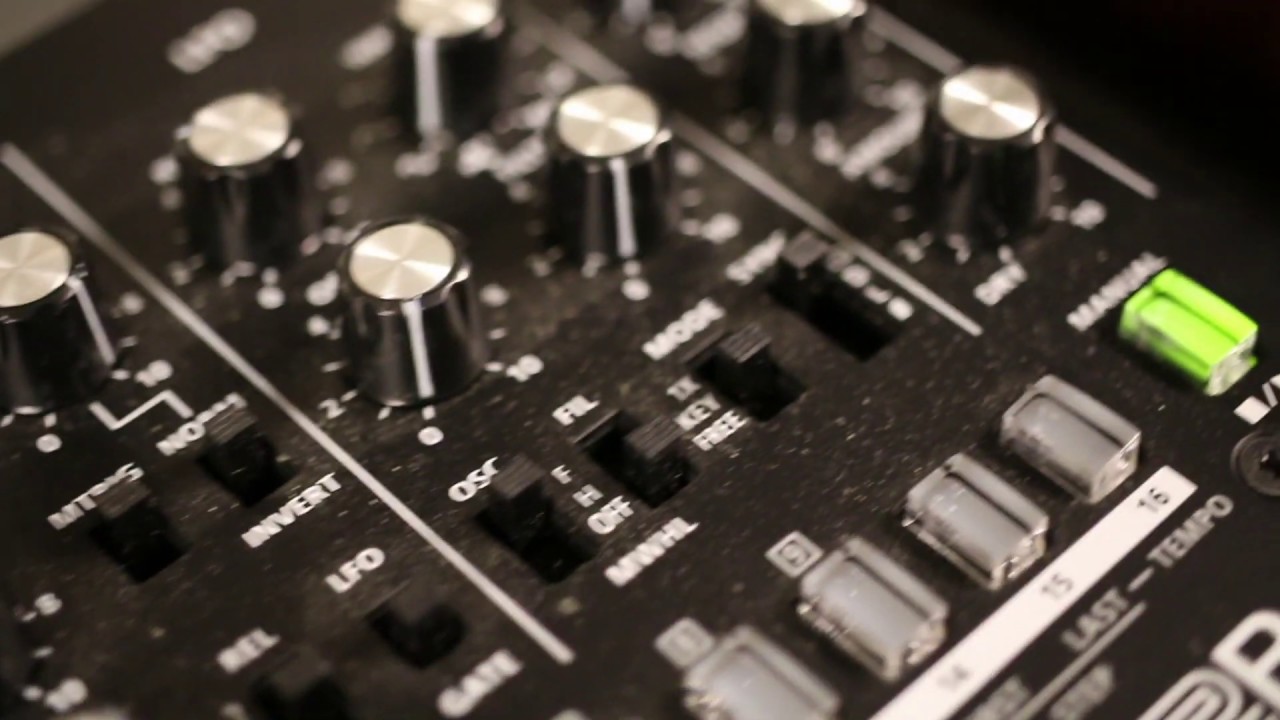 SE02 and Model D - YouTube