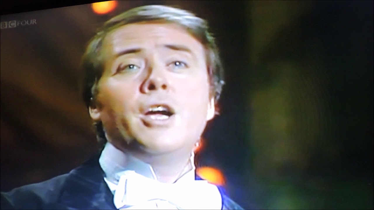 Robert White American #Tenor #Sings #Irish Songs 2 July 1981 - YouTube