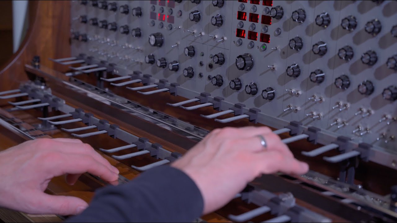 LudoWic - Mixtur Trautonium (exercise #11) - YouTube