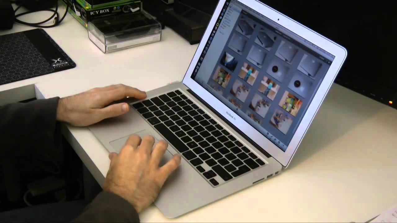 Apple MacBook Air 2010 Screen Performance - YouTube