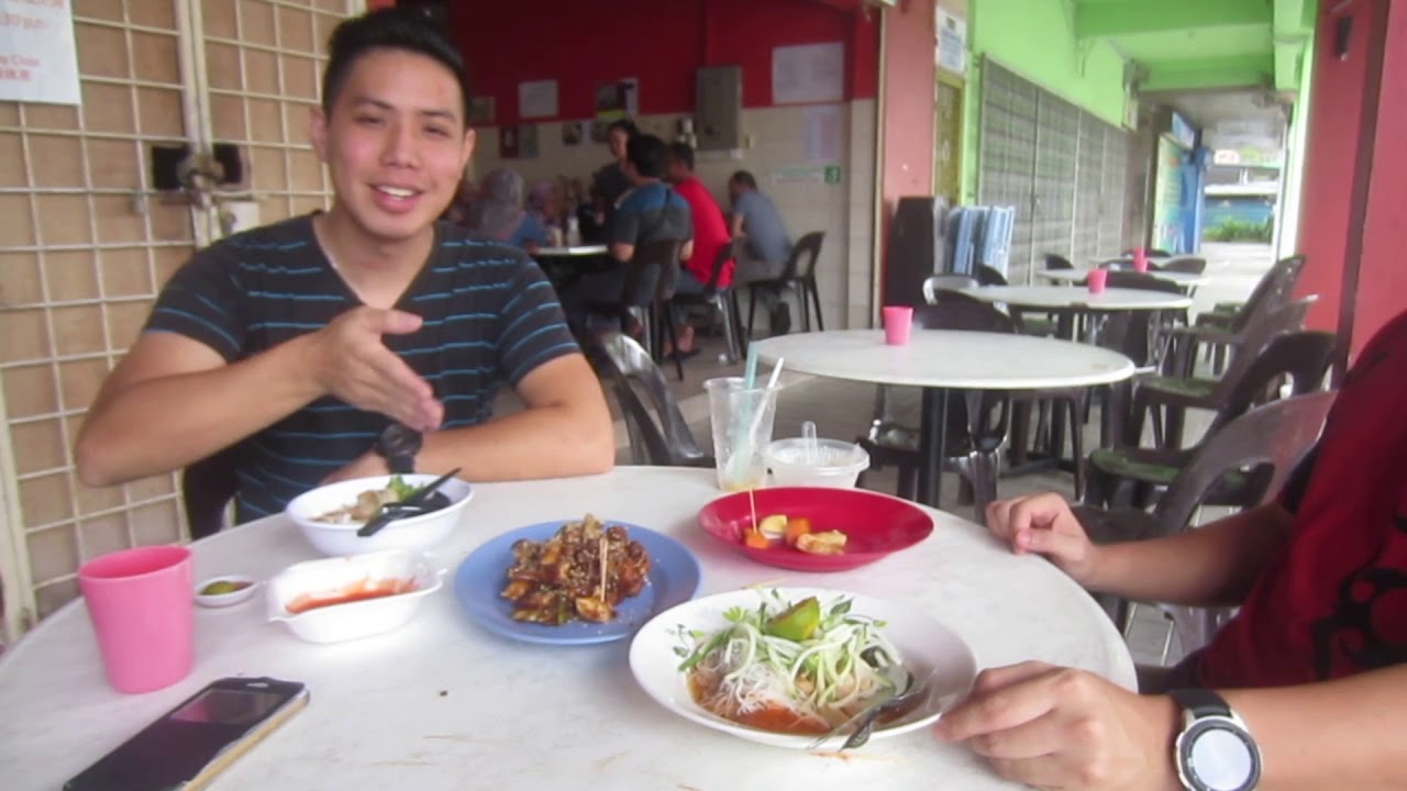 Swee Kang Ais Kacang, Kuching - YouTube