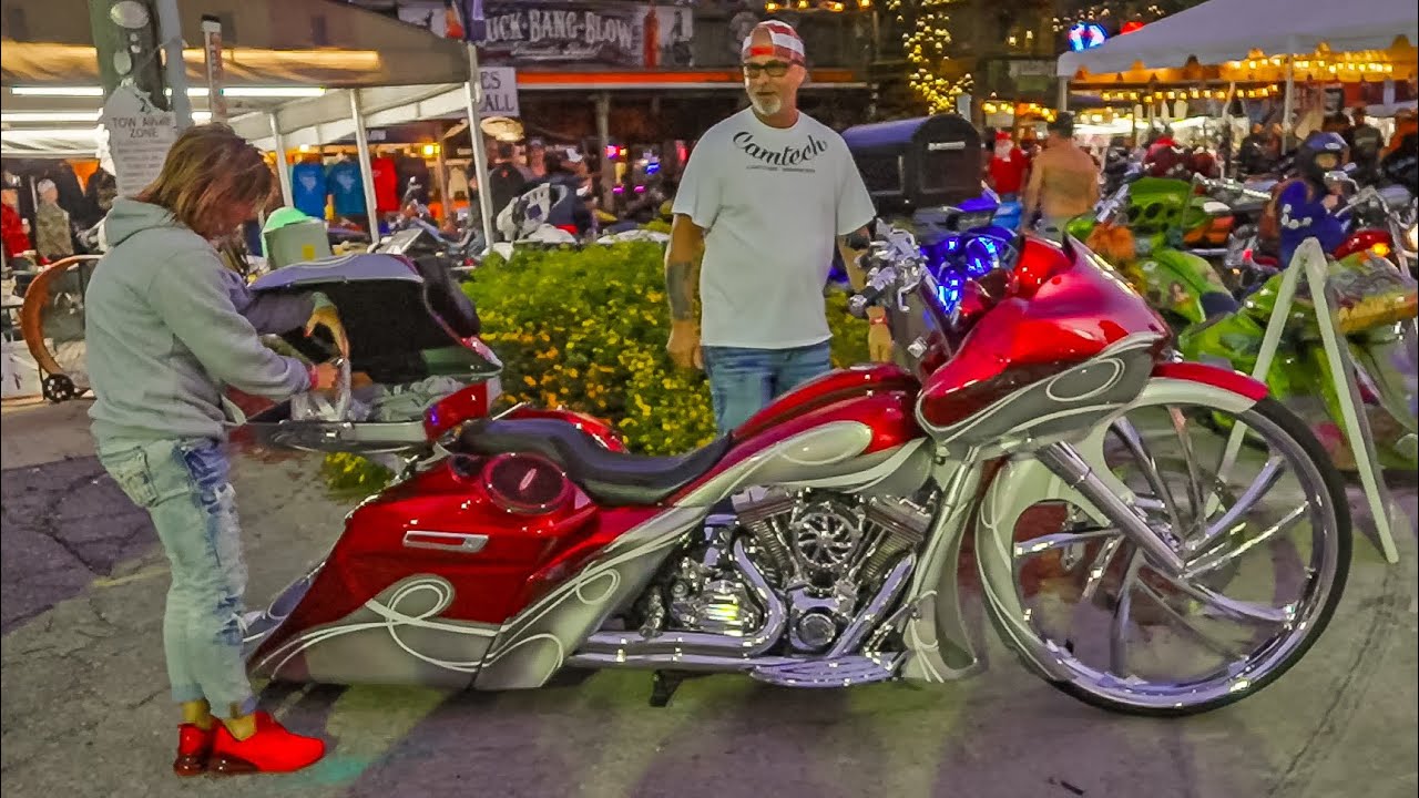 Bikers Party at Suck Bang Blow - Bike week Oct 2023 Myrtle Beach - YouTube