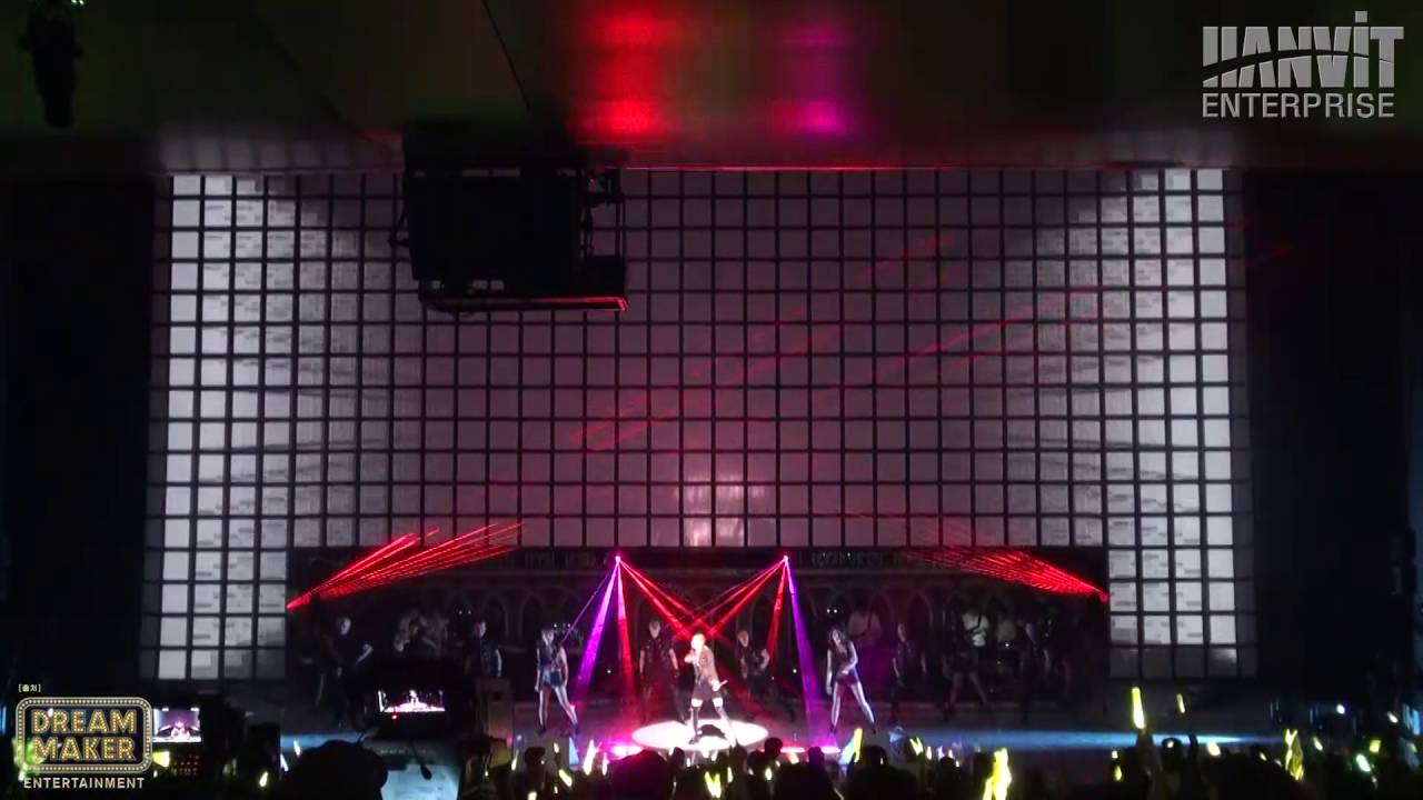 BOA concert _Girl's On Top_LASER - YouTube