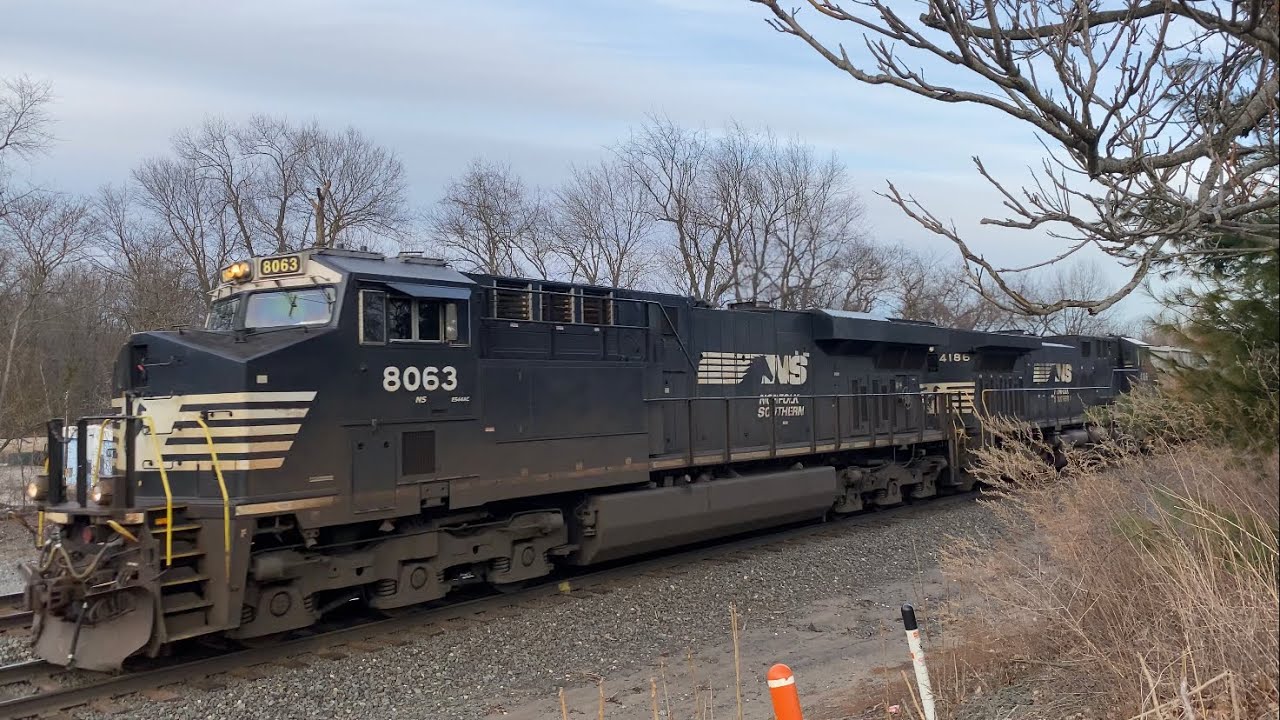NS tanker train passes New Carlisle - YouTube
