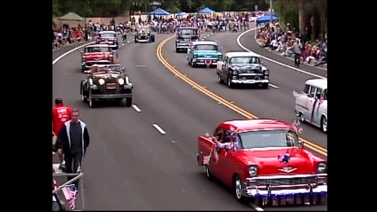 2012 Lake Forest 4th of July Parade - YouTube