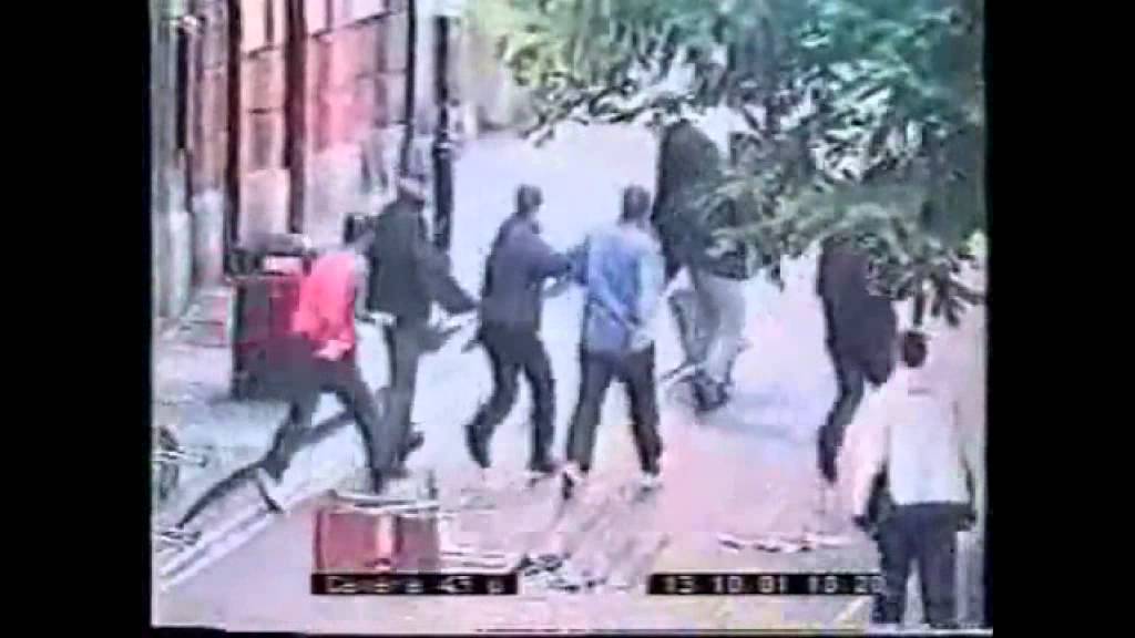 Football Hooligans - Man City Fight Stockport - YouTube
