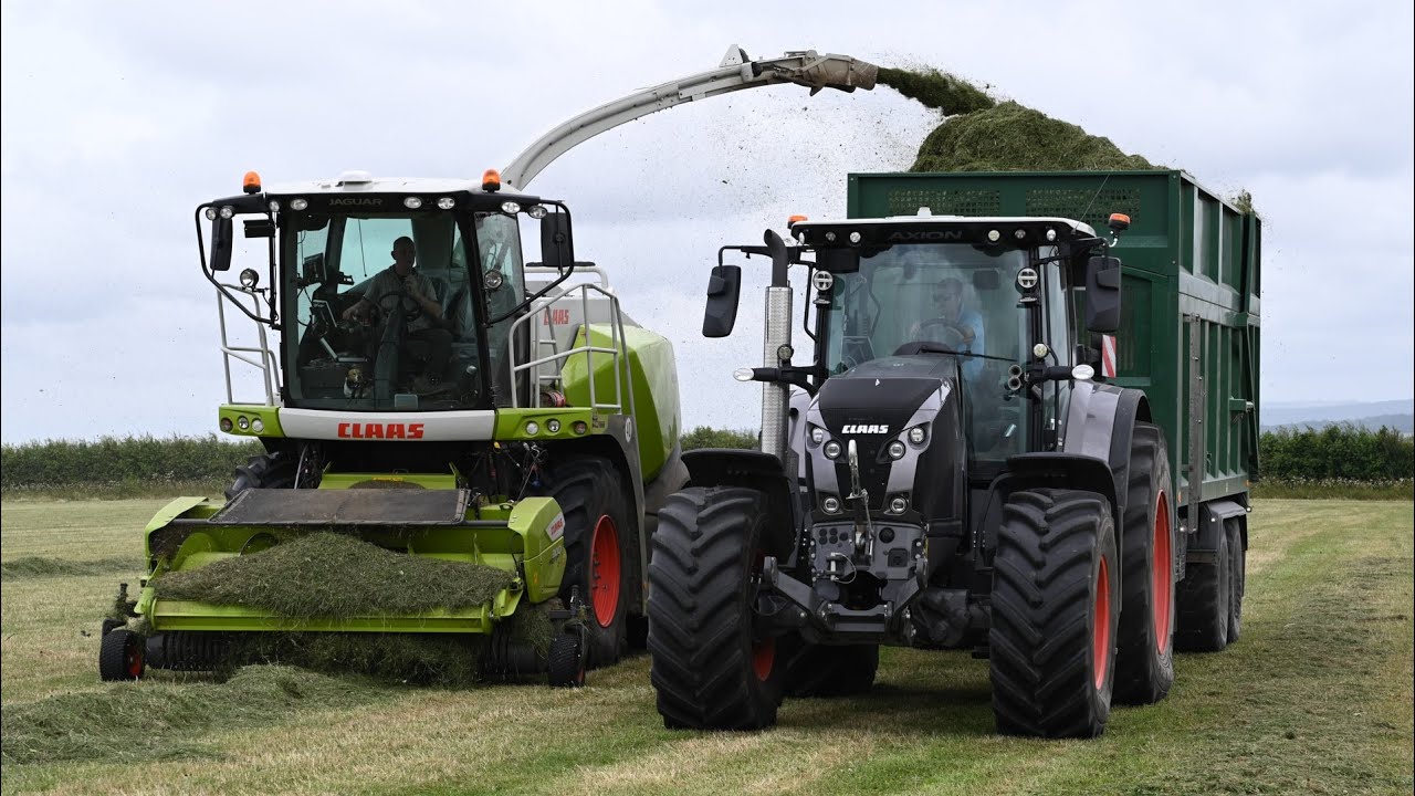 Silage 2023 - Lifting Grass with Claas Jaguar 840, Platinum Claas Axion ...