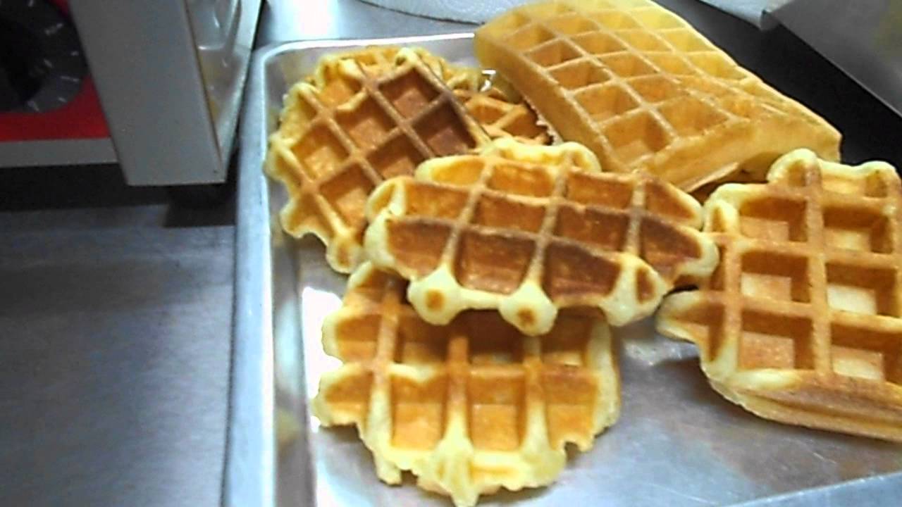 Waffle Square Two Rectangle Waffle Machine - YouTube