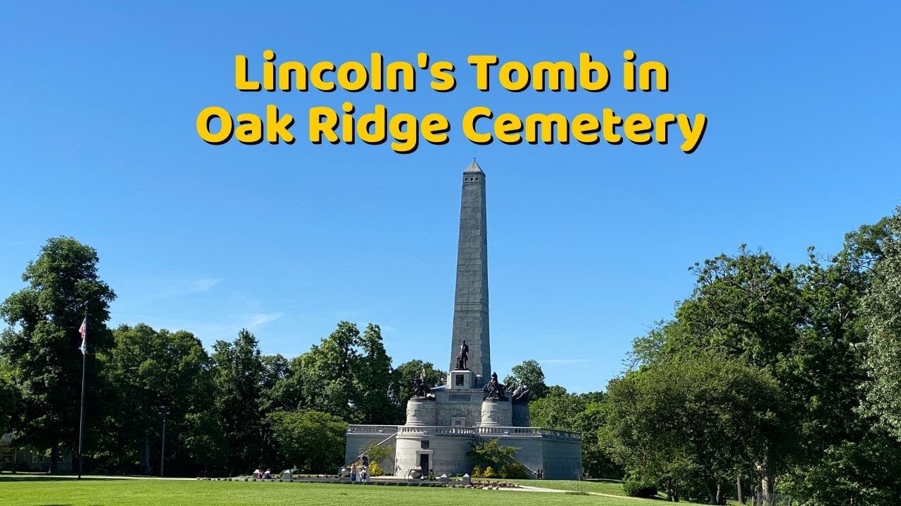 Abraham Lincoln's Tomb in Oak Ridge Cemetery, Springfield, Illinois ...