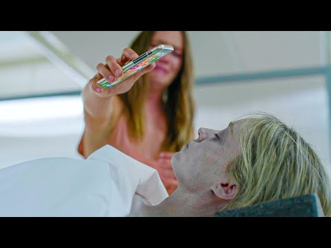 Sie entsperrte das Telefon ihrer toten Freundin und erfuhr eine schockierende Wahrheit! Film erklärt