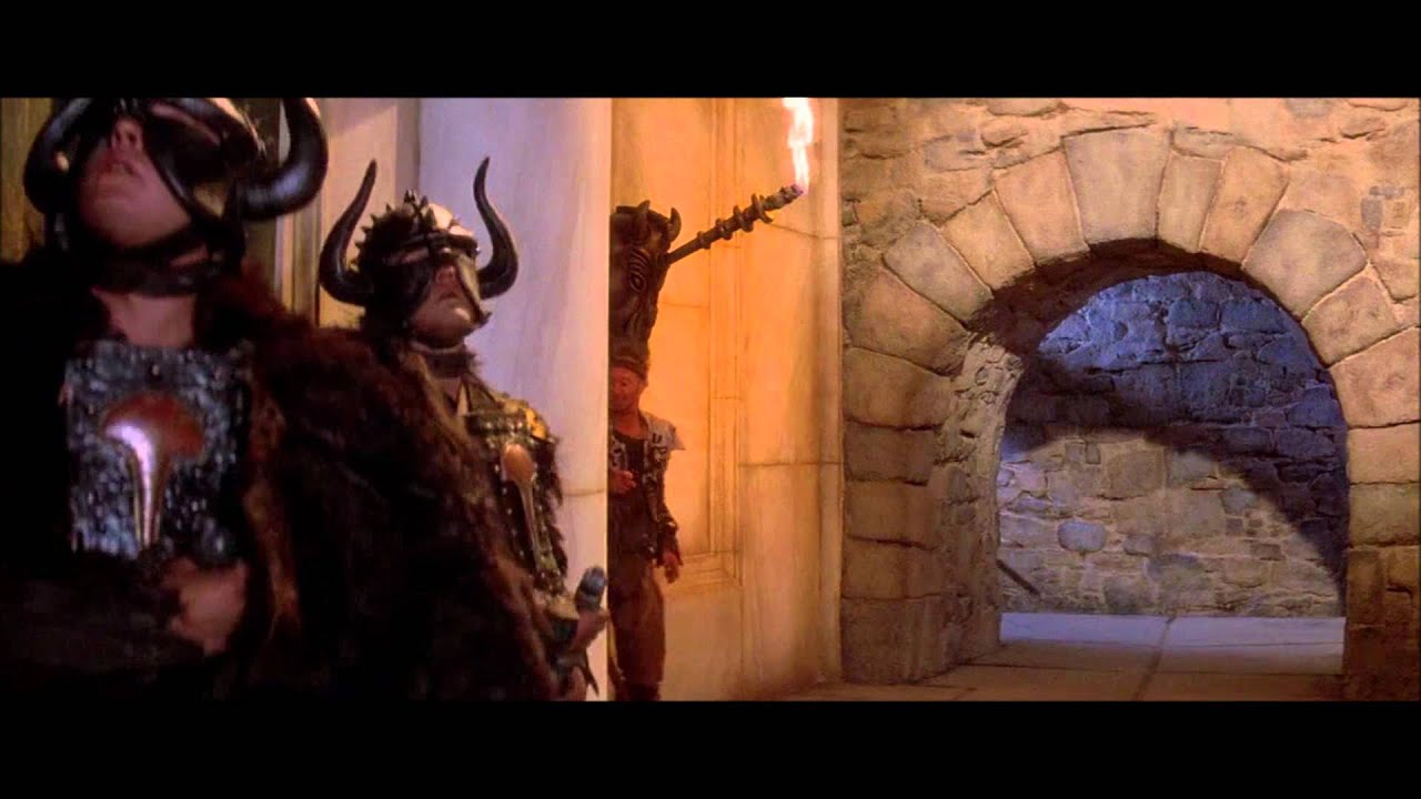 Hilarious Schwarzenegger CONAN scene :-D - YouTube