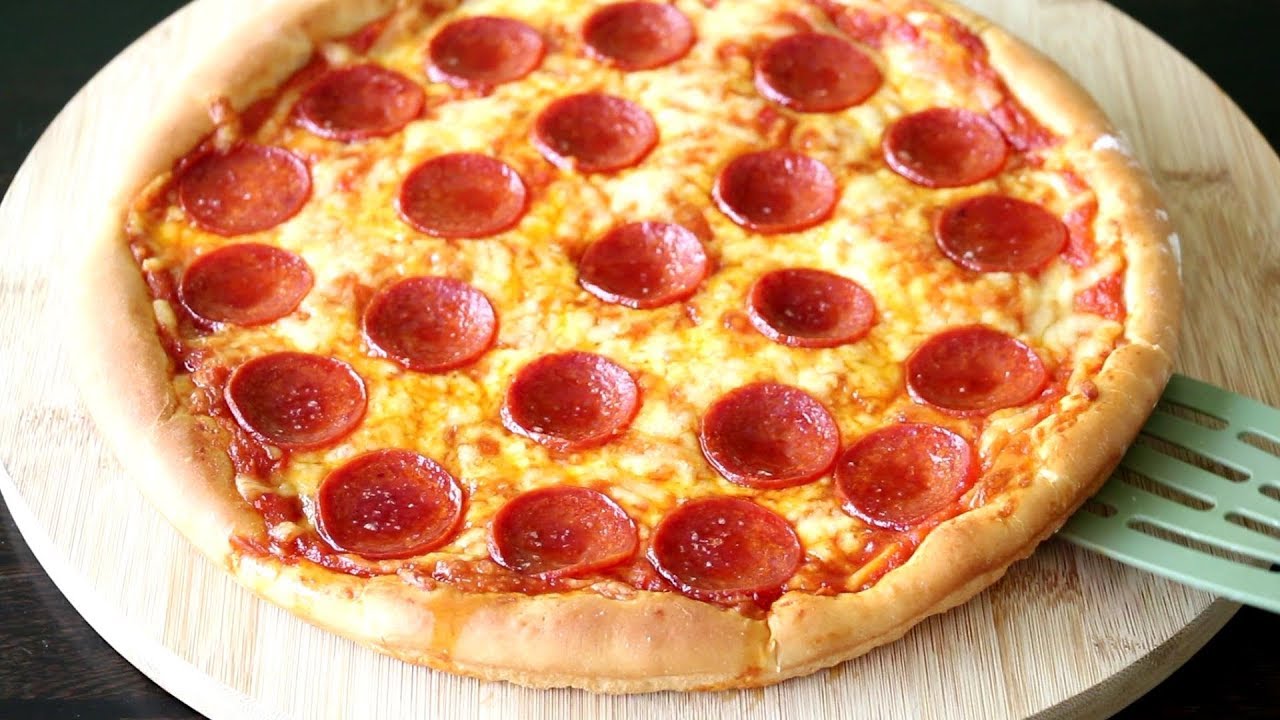 Homemade Pizza Video Recipe 🍕 Quick n Easy Pizza Recipe To Make At Home ...