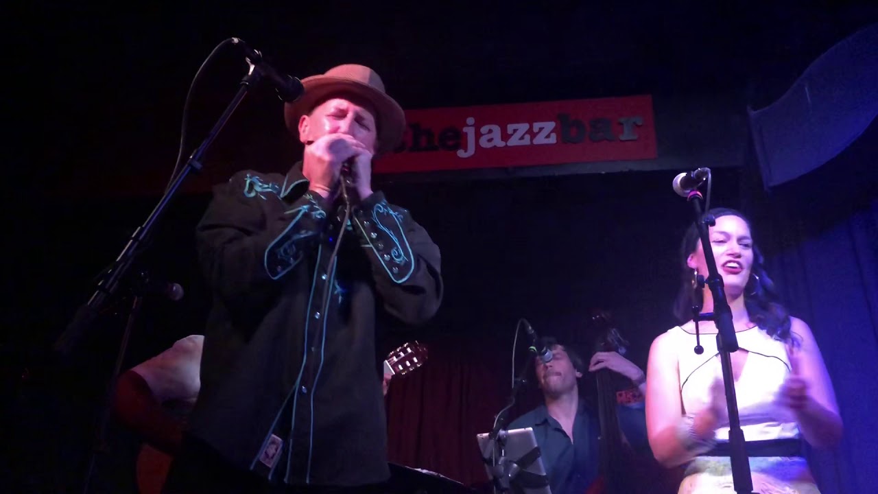 House of the rising sun. Niki King & Spider MacKenzie - YouTube