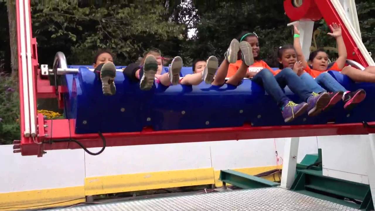 08.12.14 harri & hadley swing ride - YouTube