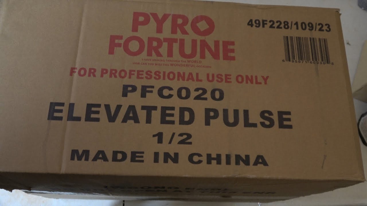 PFC020 Elevated Pulse compound cake by Pyro Fortune (Sunwing) - in Reverse but still good ...