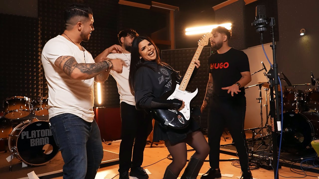 Laura Bruma - Ana, Vino Mai Aproape | Official Video - YouTube