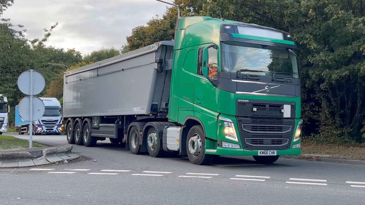 Truck Spotting UK 🇬🇧 Episode XXVI | M4 Services - YouTube