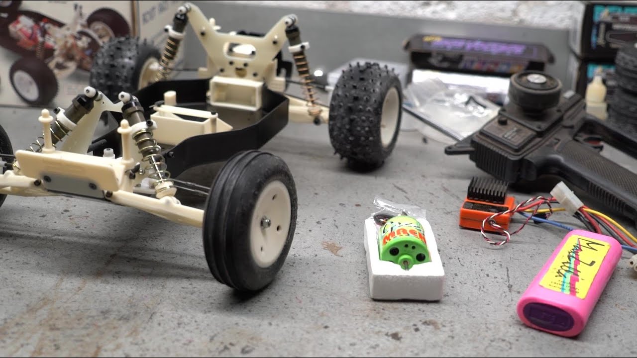 Vintage Team Associated RC10T Build part 4 - YouTube