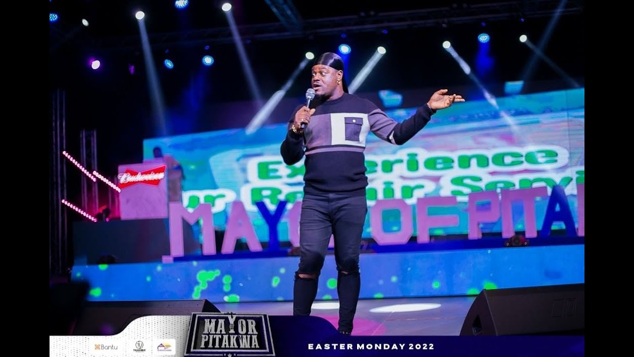 MC PASHUN Thrills the Crowd With Uncontrollable Laughter - YouTube
