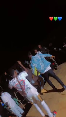 VAN CHEE FREESTYLE À LA CONCERT DE 2 G MOMO À BALAN MASSALA - YouTube