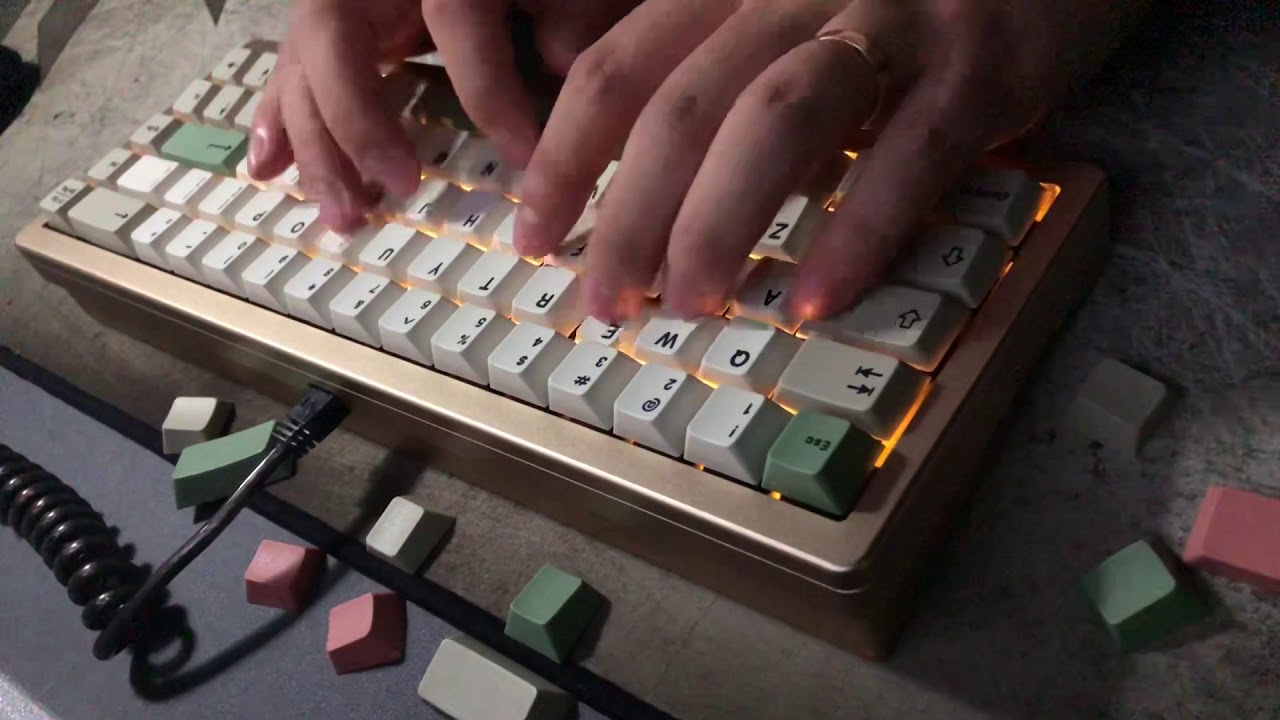 Tx65 - Vintage Black. Typing sound. - YouTube