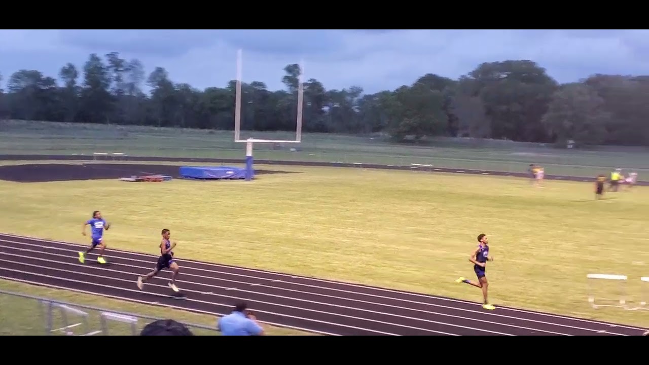St. Landry Parish Middle School Meet/Malik Milton/200 meter race/4th ...