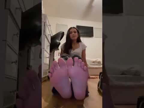 Archived FOOTage: Unknown Latina Soles Tease 